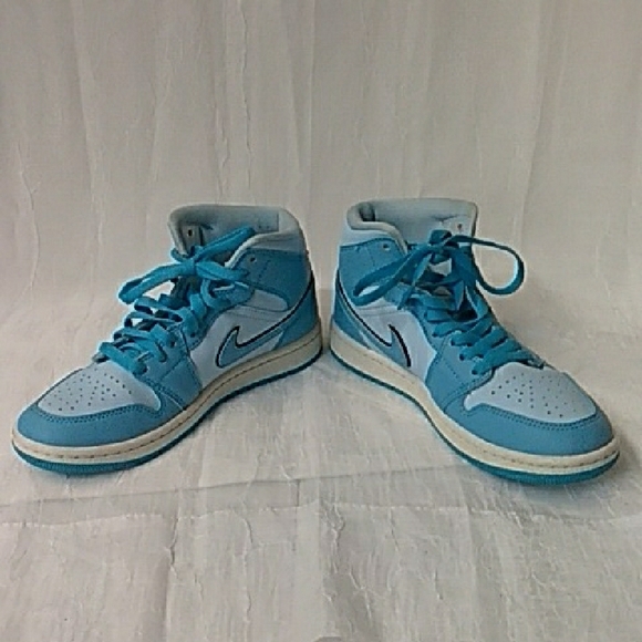 Nike | Shoes | Ice Blue Nike Air Jordan Mid Se | Poshmark